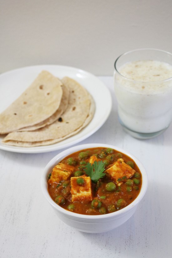 Matar Paneer Recipe (Easy, Healthy Punjabi Mutter Paneer Masala)