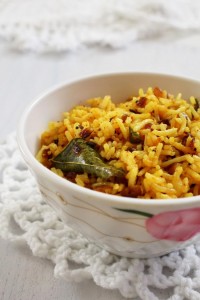 Phodnicha Bhaat - Spice Up The Curry