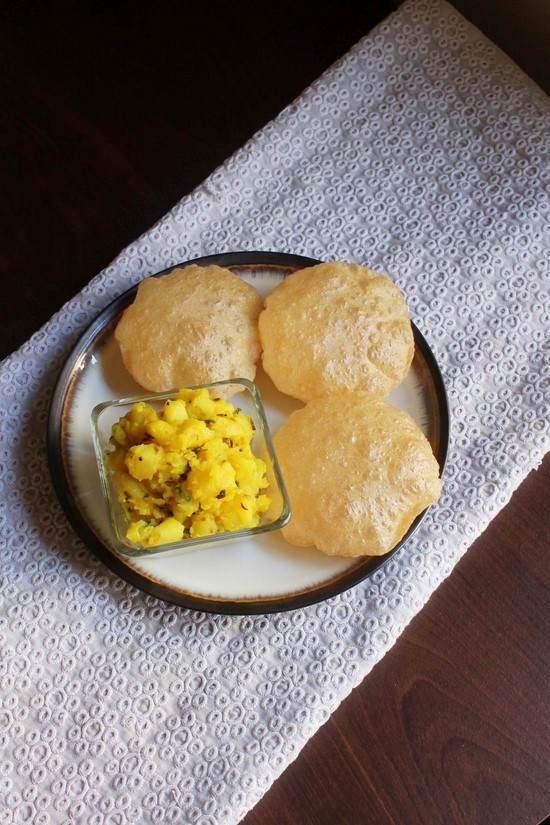 Poori Bhaji Recipe | How to make Poori bhaji / Puri bhaji
