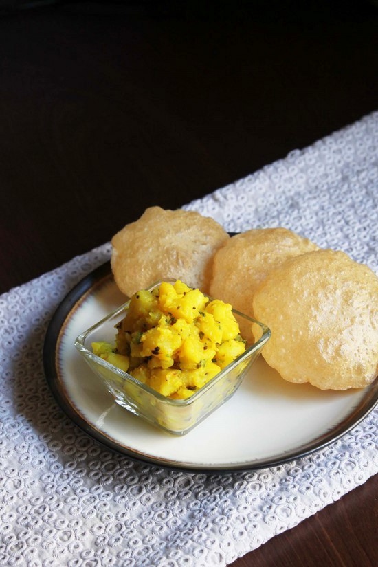Poori Bhaji Recipe | How to make Poori bhaji / Puri bhaji