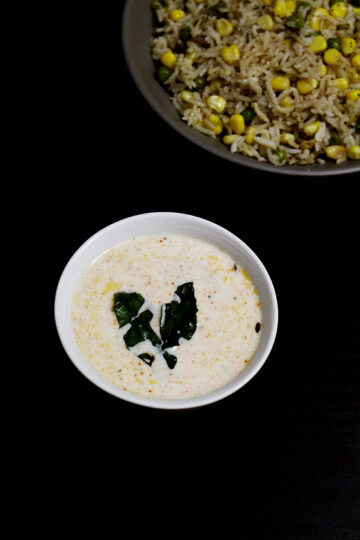 Plain Raita Recipe (Tadka Raita) - Spice Up The Curry
