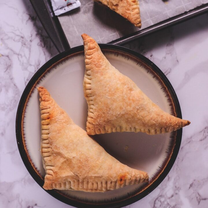 Veg Puff Recipe (Bakery Style Vegetable Puff)