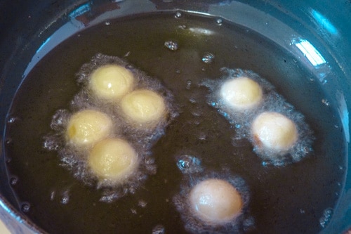 Gulab Jamun Recipe (with Khoya) - Spice Up The Curry