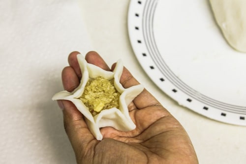 Ukadiche Modak Recipe (Steamed Modak) - Spice Up The Curry