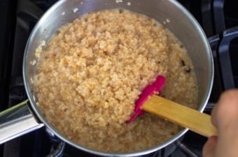 Lapsi Recipe (Gujarati Fada Lapsi) - Spice Up The Curry