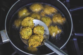 Dal Vada Recipe (Gujarati Moong Dalwada) - Spice Up The Curry
