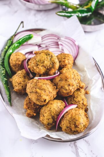 Dal Vada Recipe (Gujarati Moong Dalwada) - Spice Up The Curry