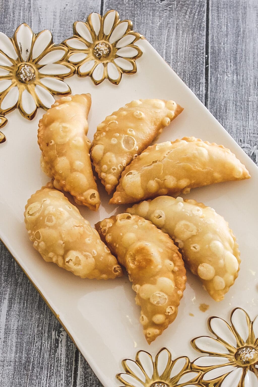 Karanji Recipe (Maharashtrian) - Spice Up The Curry