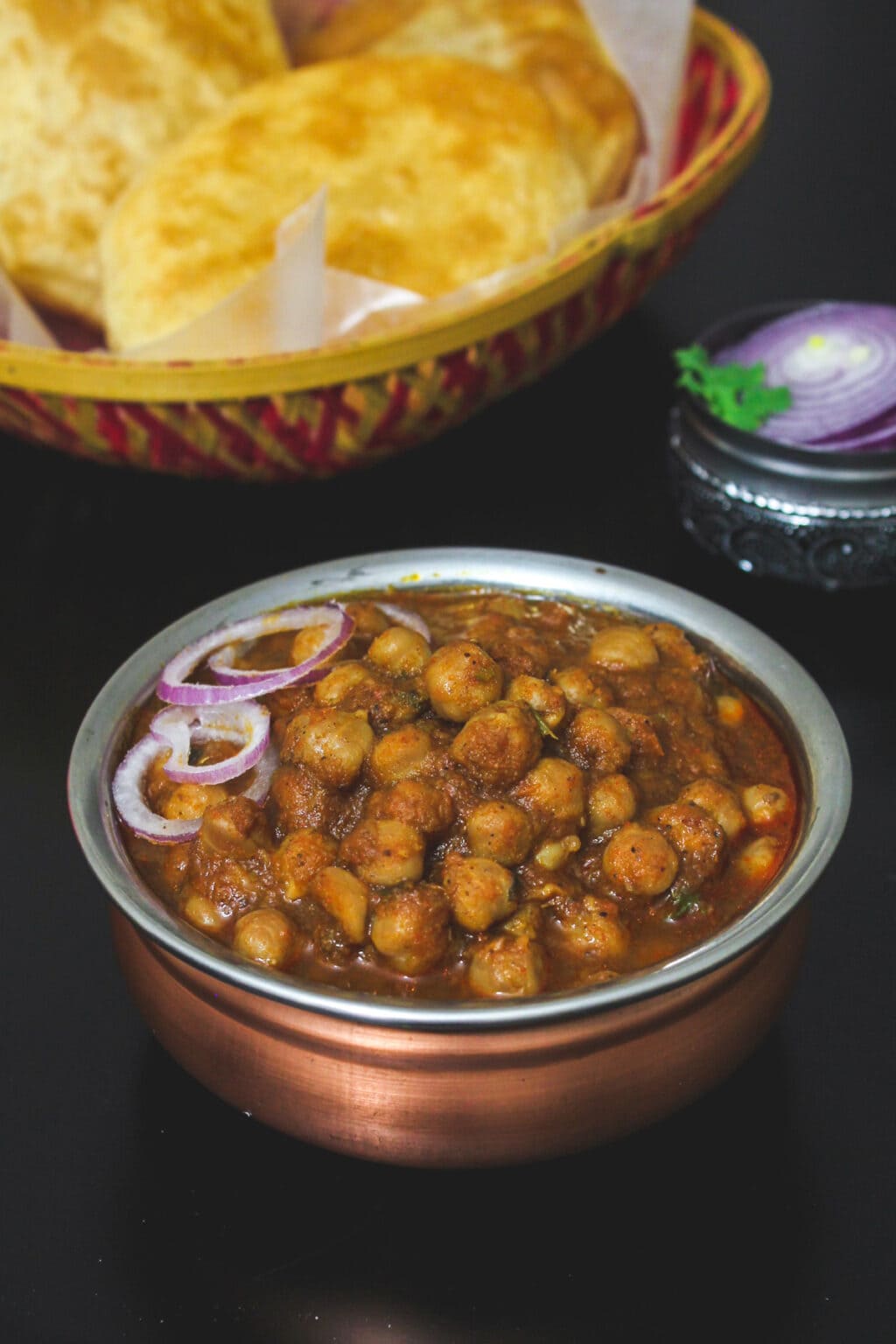 Punjabi Chole Recipe (Chole Masala) - Spice Up The Curry