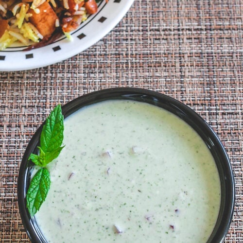 Mint Raita Recipe (Pudina Raita) - Spice Up The Curry