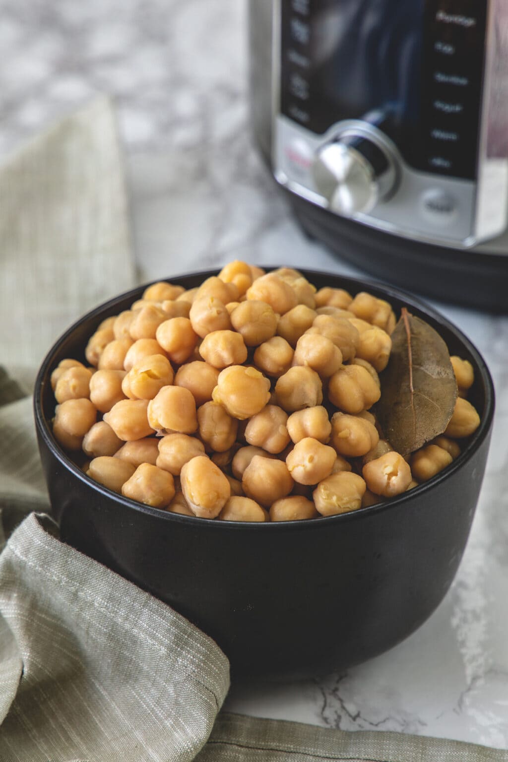 Instant Pot Chickpeas - Spice Up The Curry