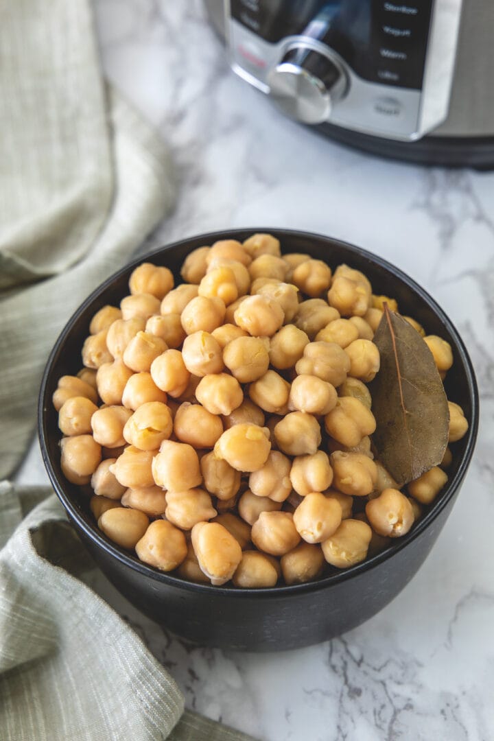 Instant Pot Chickpeas - Spice Up The Curry