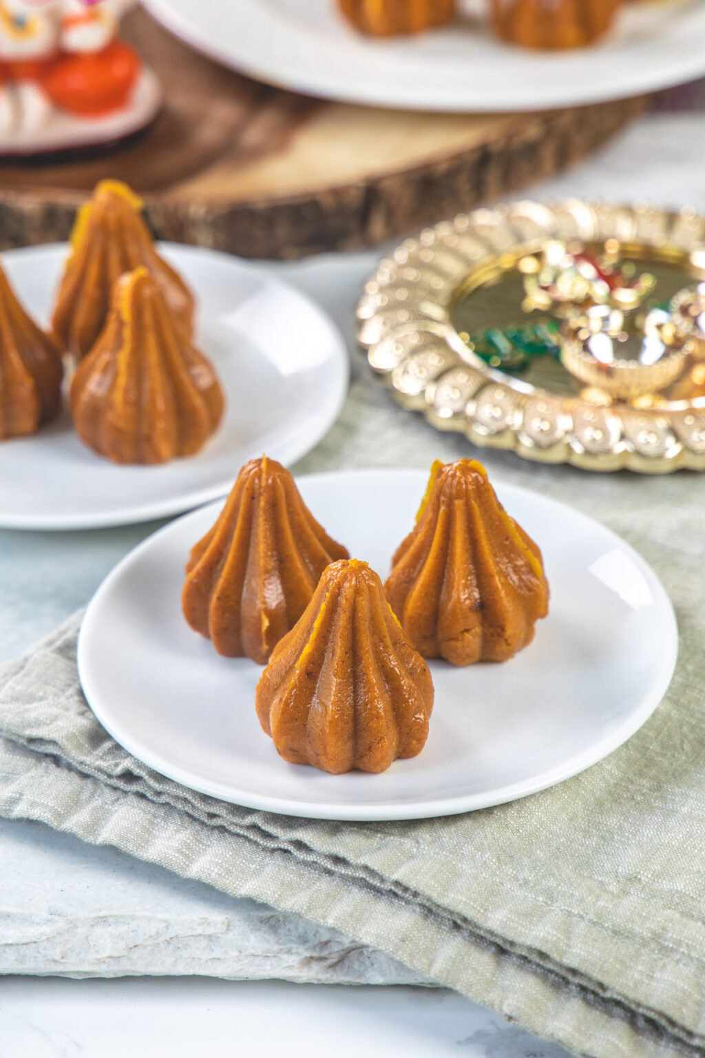 Ukadiche Modak (Steamed Modak) - Spice Up The Curry