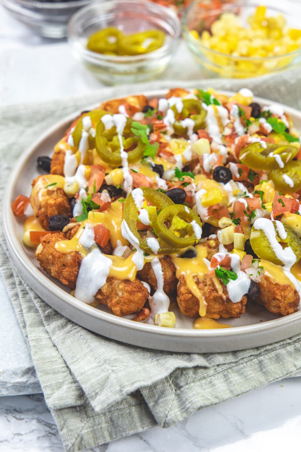Totchos Recipe (Tater Tot Nachos) - Spice Up The Curry